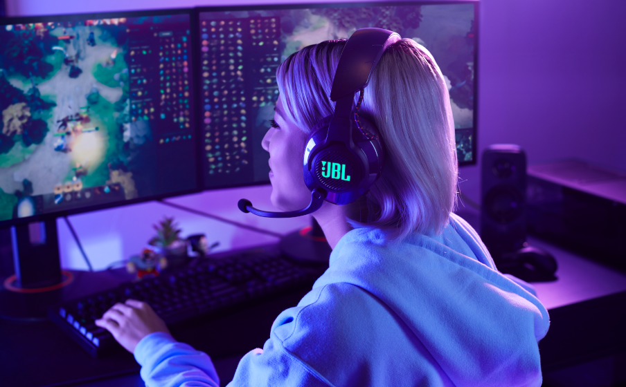 JBL Quantum 610 | Wireless Mic Gaming Headset | JBL Australia