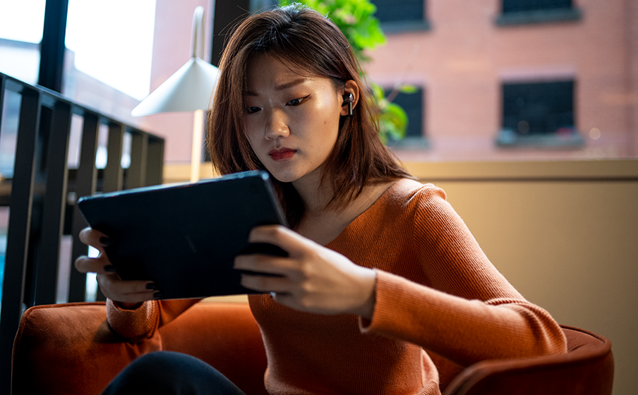 JBL Quantum TWS True Wireless Noise Cancelling Gaming Earbuds