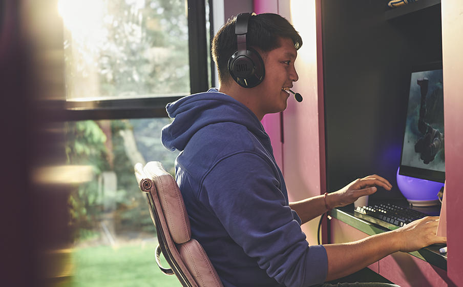 JBL Quantum 360 Wireless | Wireless over-ear gaming headset with ...